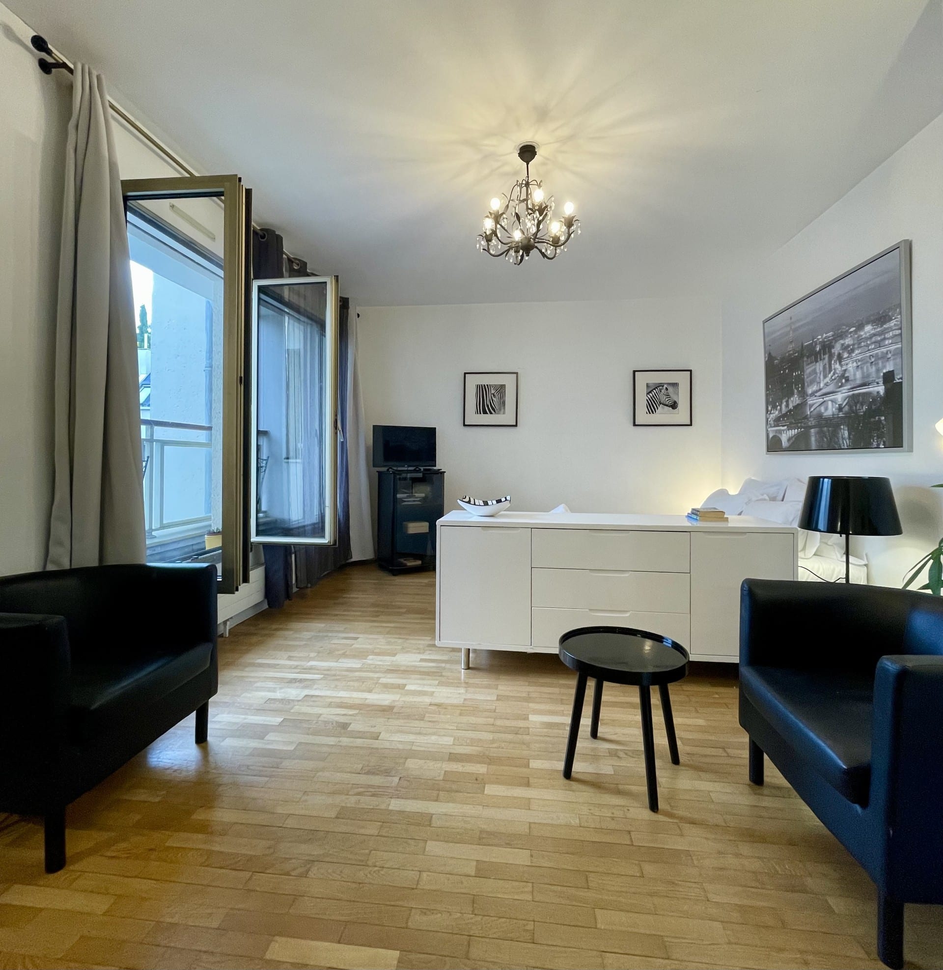 Location Appartement Meublé 1 Room 32m2 Saint-Paul Paris (75003 ...